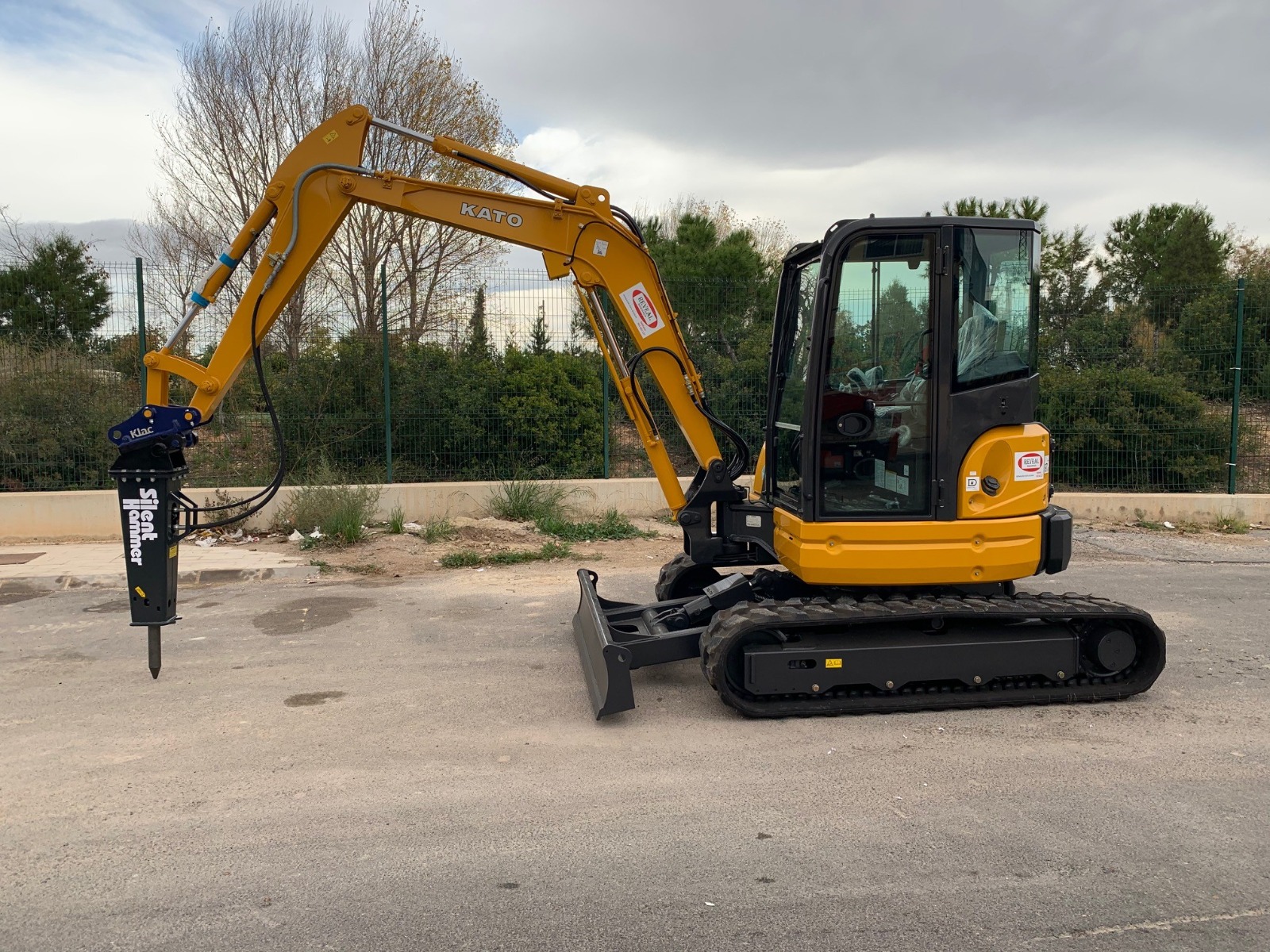 LA MINIEXCAVADORA. COMPACTA Y FUNCIONAL. TU ELECCIÓN GANADORA. - Reveal ...